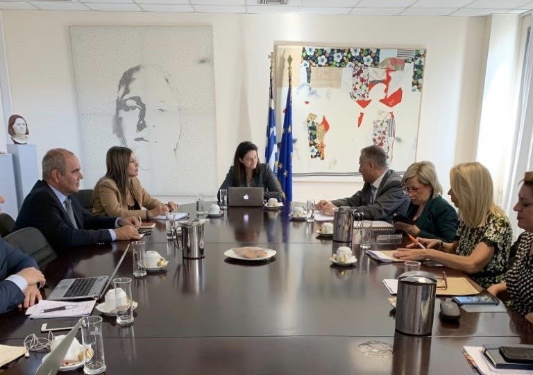 ΥΠΟΥΡΓΕΙΟ ΠΑΙΔΕΙΑΣ ΘΡΗΣΚΕΥΜΑΤΩΝ & ΑΘΛΗΤΙΣΜΟΥ - 14-10-19 Συνάντηση της ...